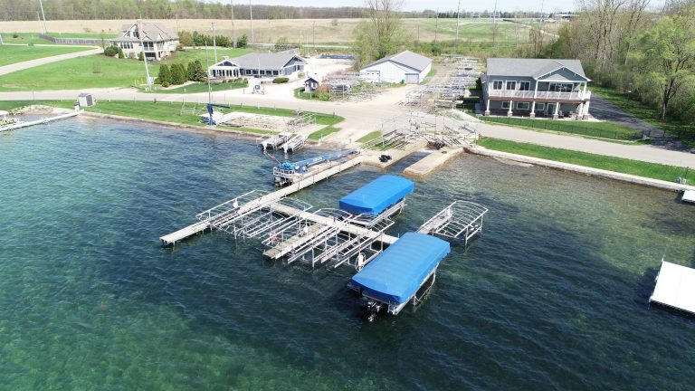 Diamond Lake Marina – The Source for Storage on Diamond Lake